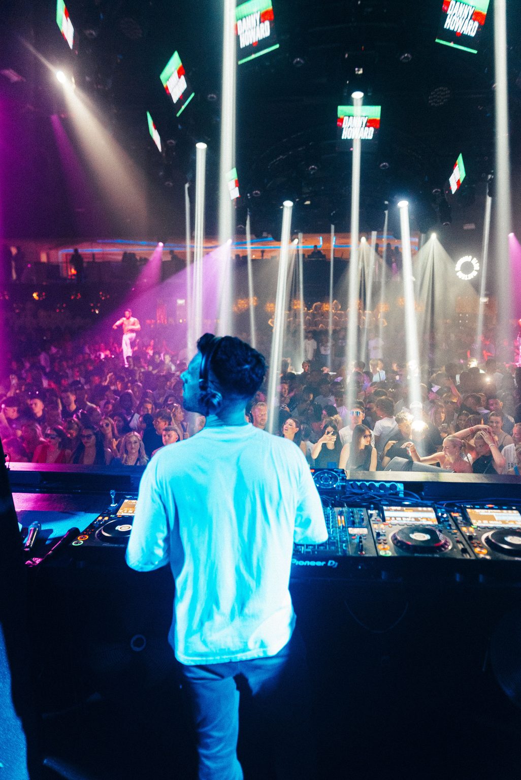 Bio - DJ Danny Howard